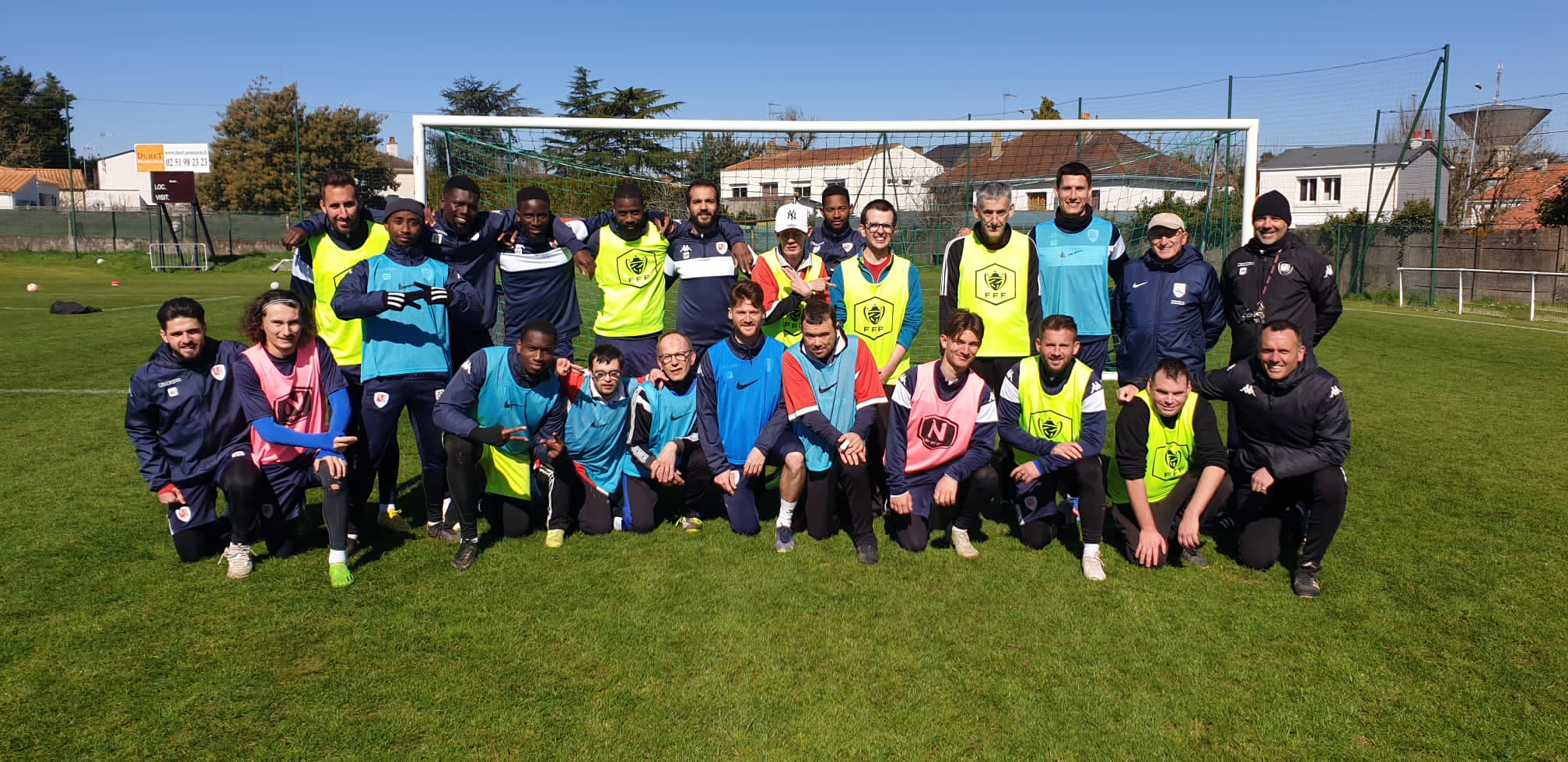 La section foot adapté du club partage une séance avec le groupe N3 de ...